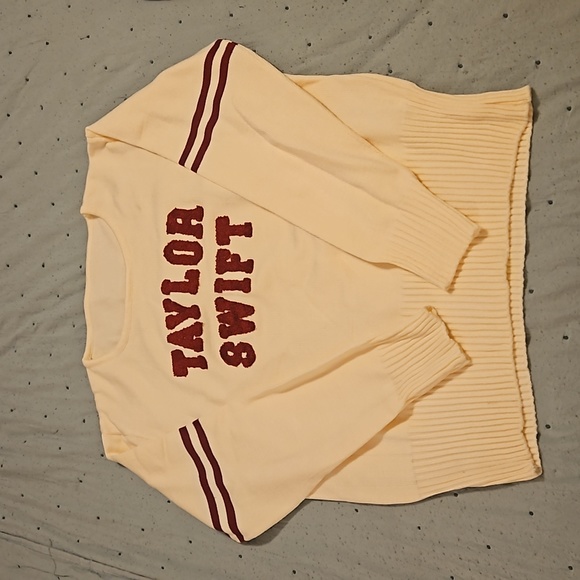 Taylor Swift | Tops | Taylor Swift Sweater | Poshmark
